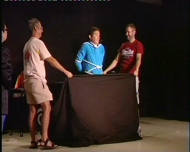 La magia de Kiko del Show ameniza el Centro de Mayores - Canal Norte TV ...